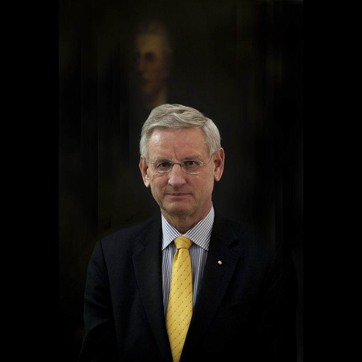Portraits of an establishment