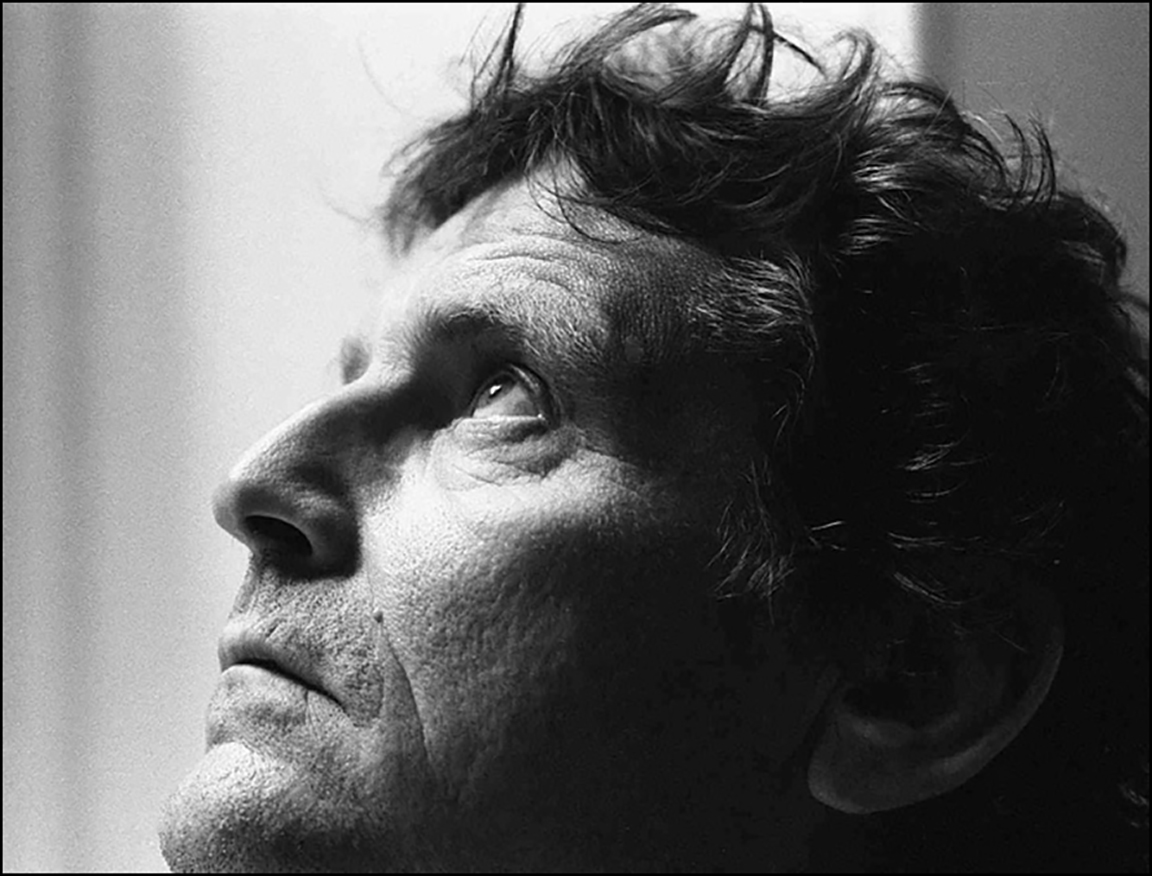 Portraits of an establishment