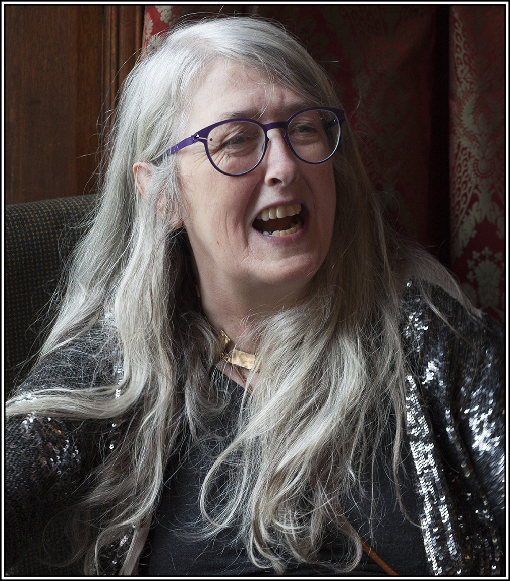 Portraits of an establishment