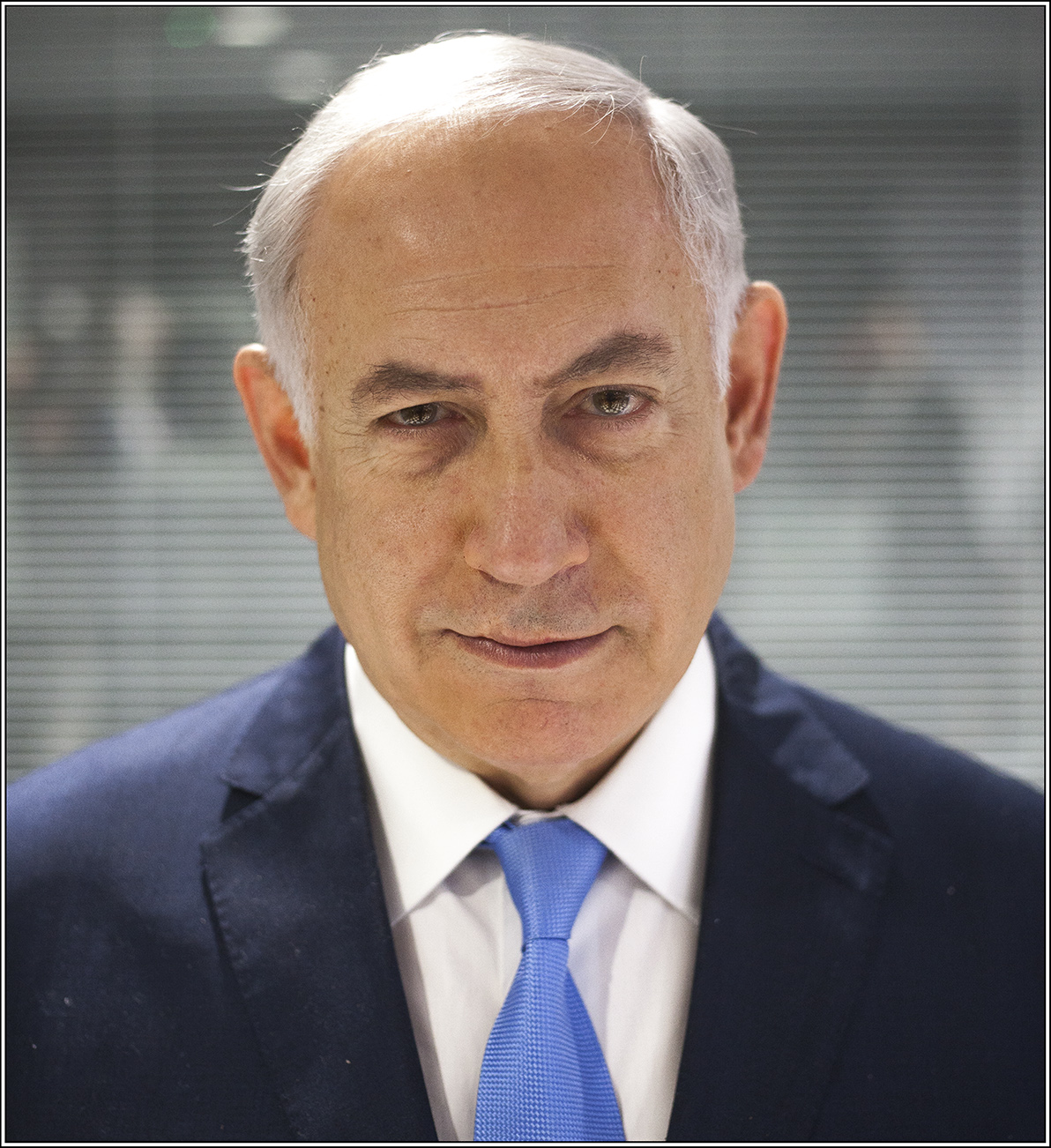 Portraits of an establishment