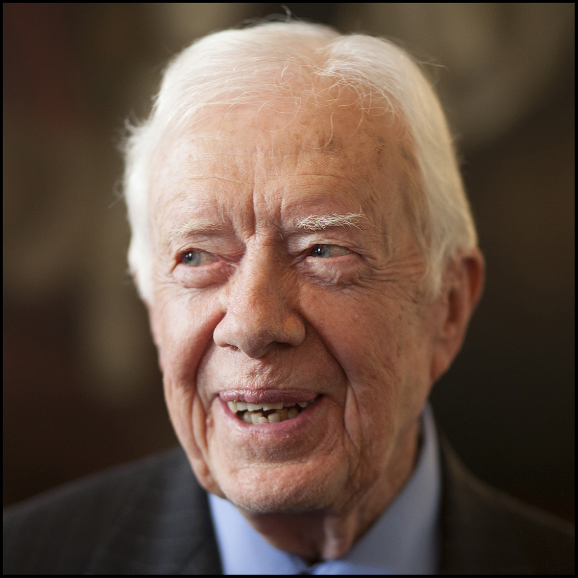 Portraits of an establishment