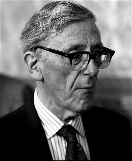 Portraits of an establishment