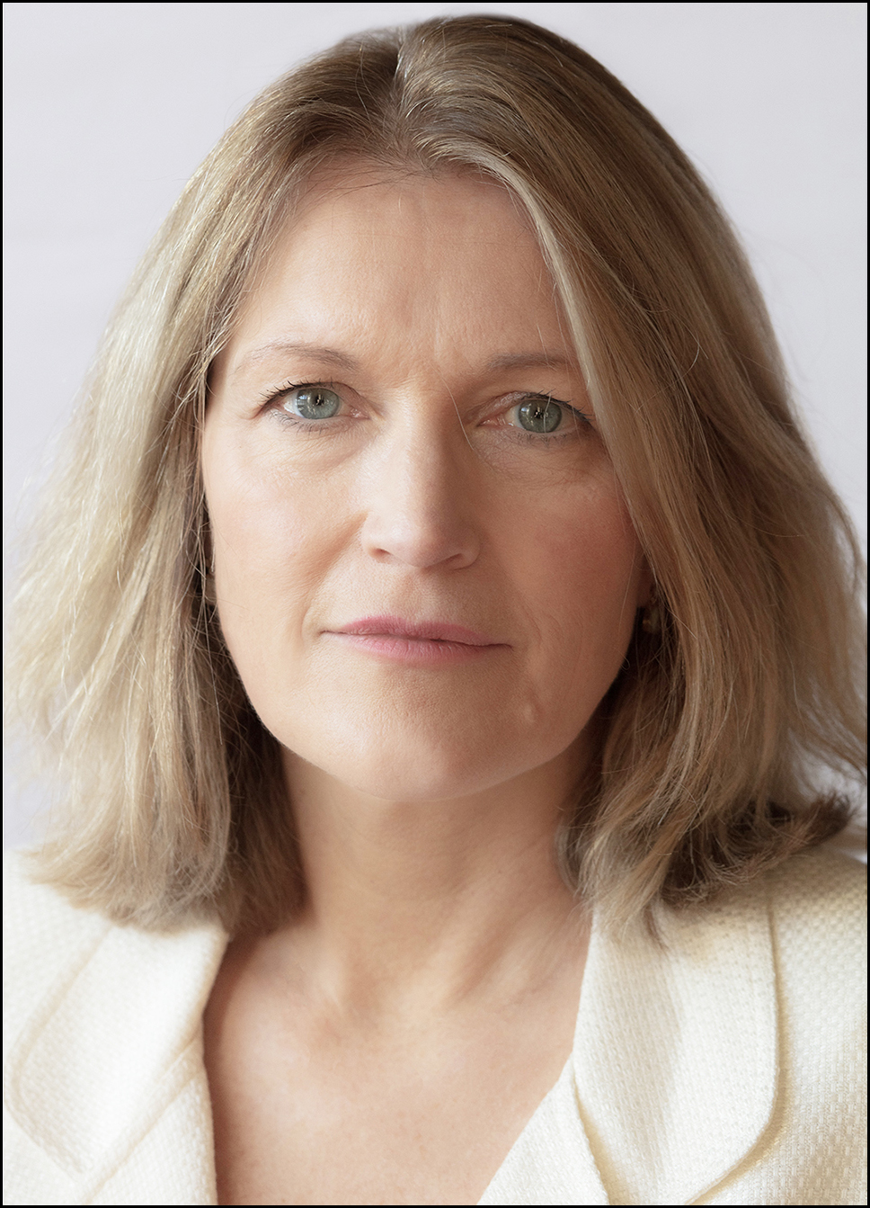 Portraits of an establishment